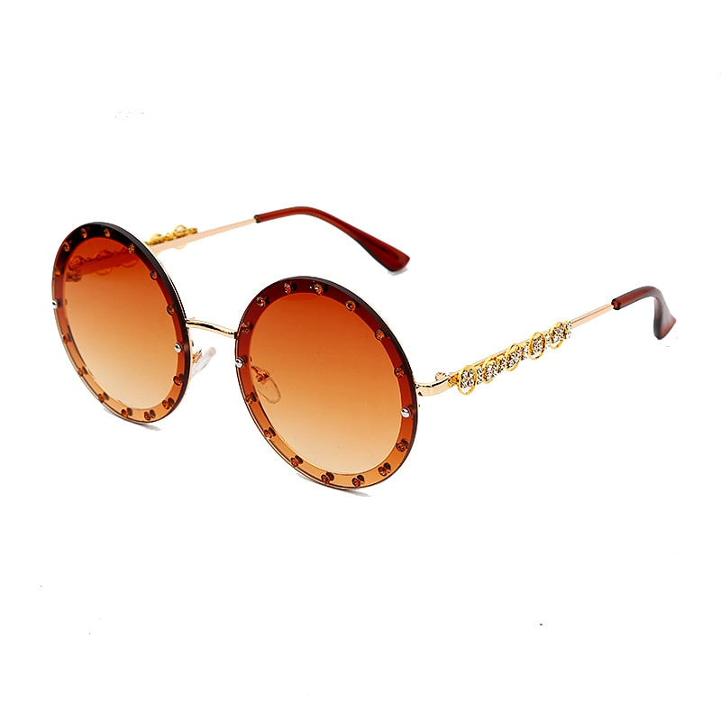 Round Stunner Shades – HauteBriZCouture
